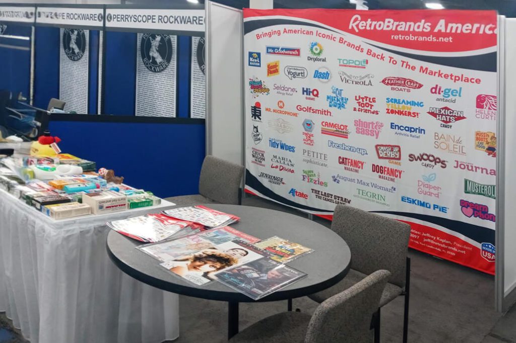 Designing Hard Wall Your Trade Show Booth | Giant Printing